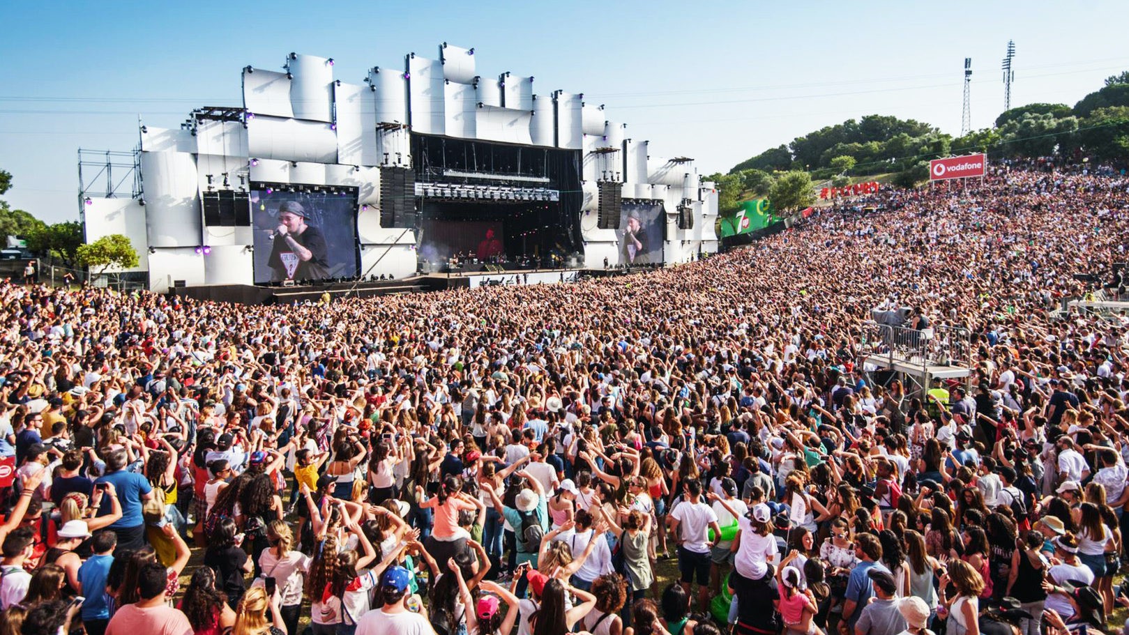 El Rock in Río dejó una derrama de 327 millones de dólares a Río de ...