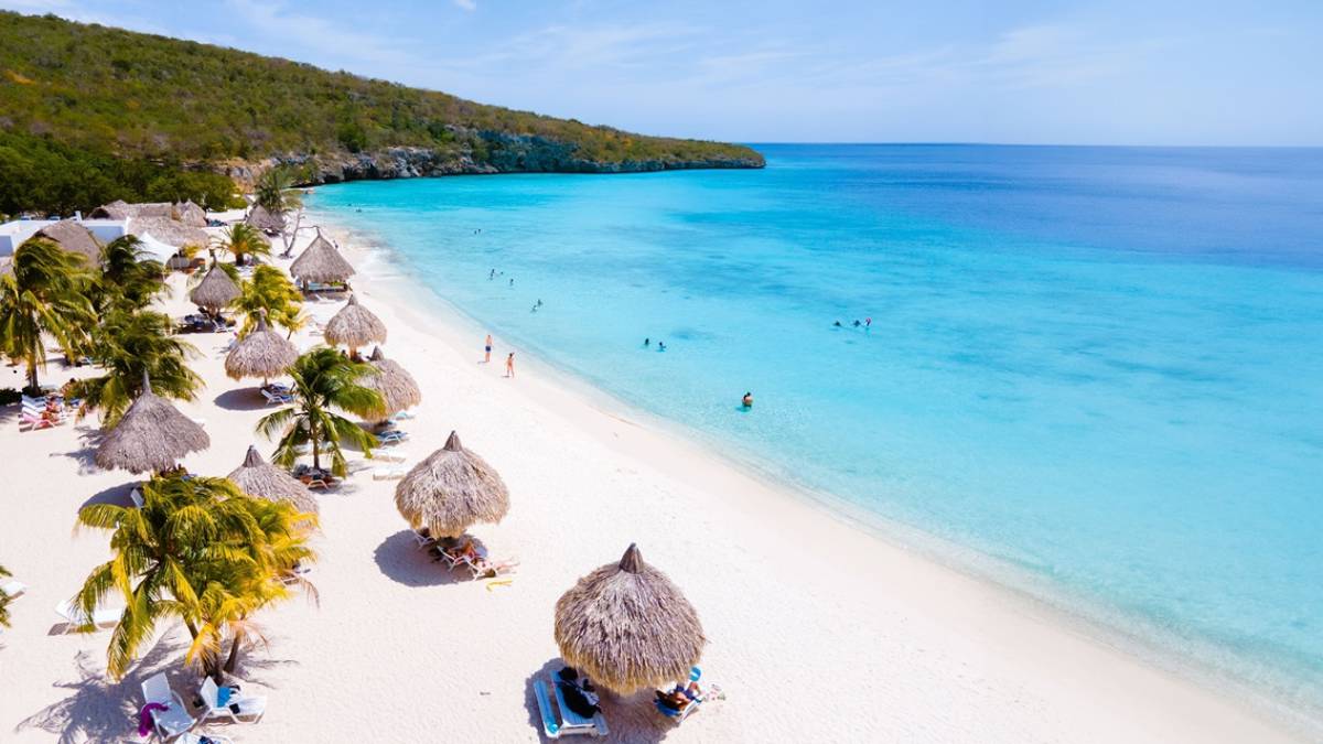 Curazao, el destino caribeño con más de 35 playas para disfrutar todo ...