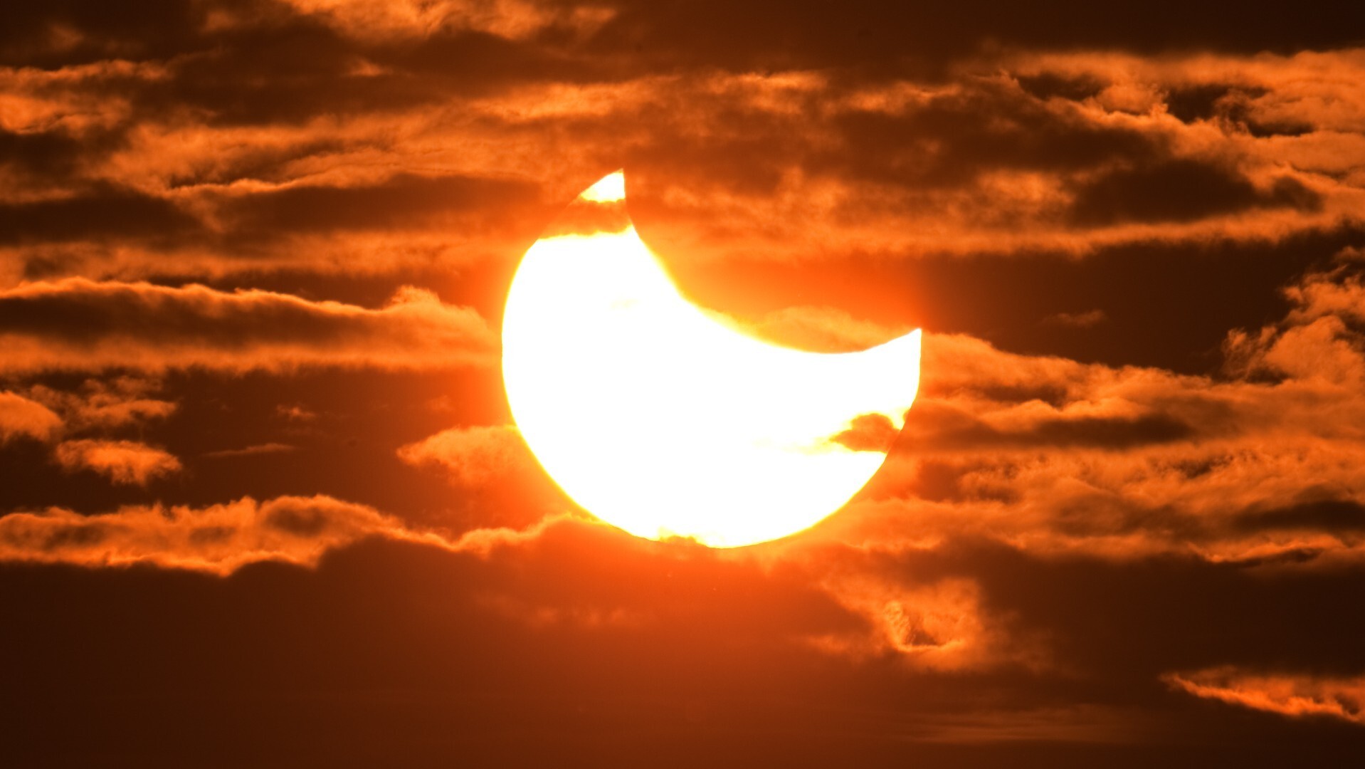 El eclipse solar de 2026 dispara reservas de lujo en Mallorca y plantea retos logísticos ...
