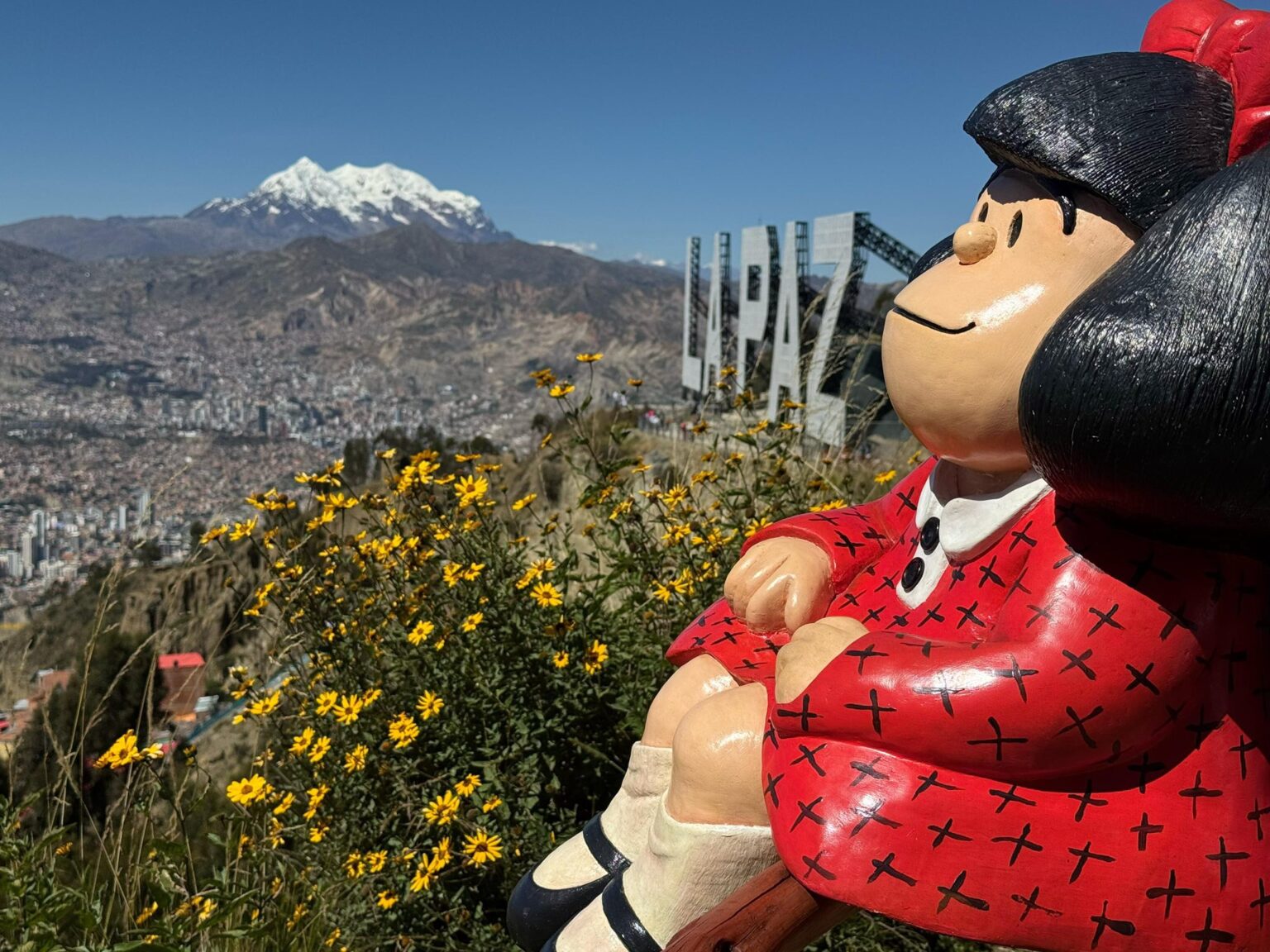 Mafalda conquistó La Paz y se convirtió en ícono turístico de la Noche ...
