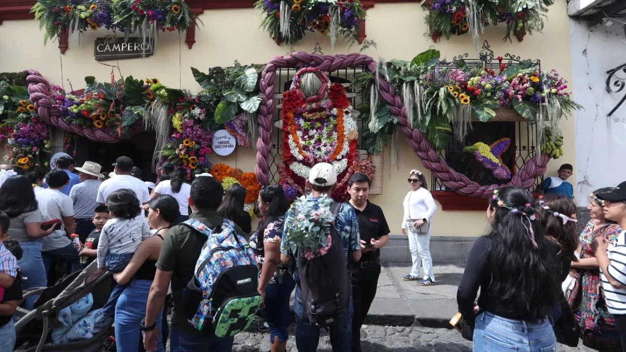 Antigua Guatemala recibe más de 300 mil visitantes en el «Festival de ...